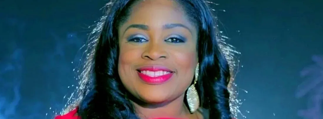 VIDEO: Osinbajo Calls Singer Sinach To Celebrate Her 50th Birthday