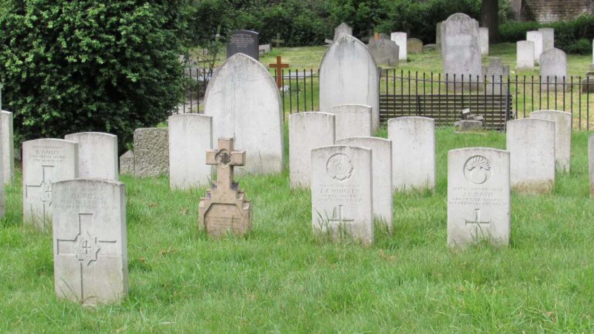 UK Considers Reusing Old Graves Amid Burial Space Shortage